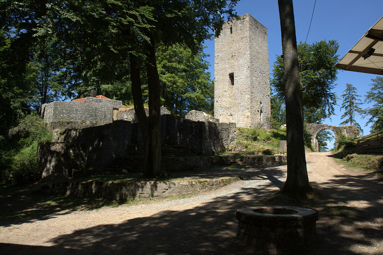 Vom Schwarzachtal zur Schwarzenburg: Rundtour bei Rötz | GPS Wanderatlas
