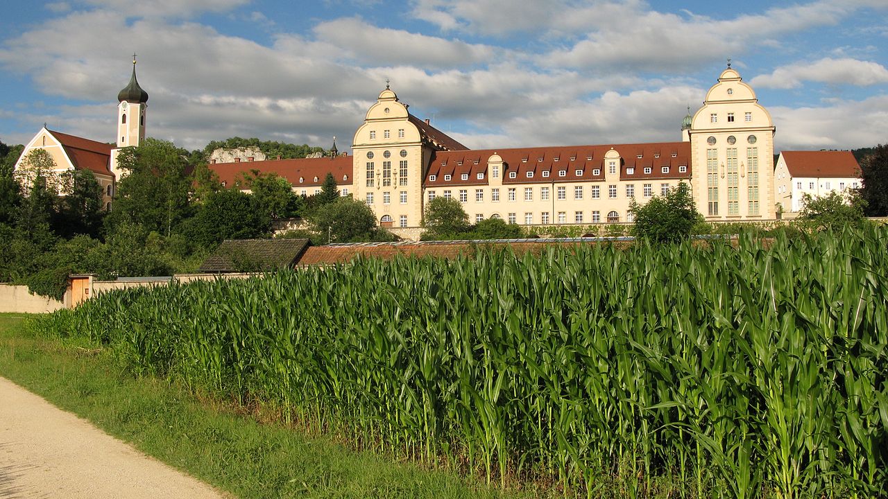 Rundtour von der Abtei Beuron zur Petershöhle und zur Burg Wildenstein ...