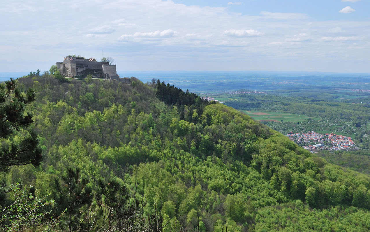 Heidengraben und Burg Hohenneuffen: Rundwanderung am Albtrauf | GPS ...