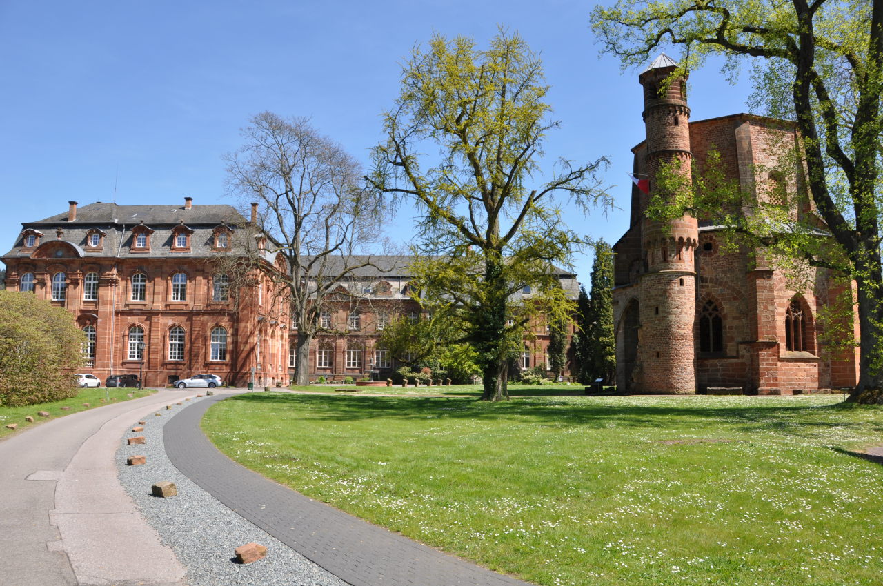 Abtei Mettlach (Erlebniszentrum Villeroy & Boch) | GPS Wanderatlas