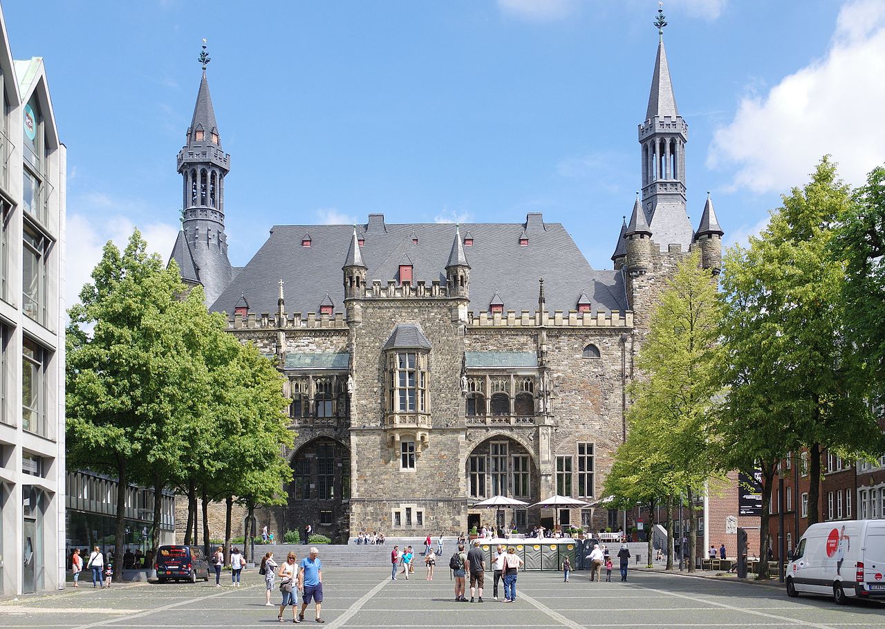 Stadtrundgang Aachen: Auf der Kaiser-Karl-Route durch die Innenstadt ...