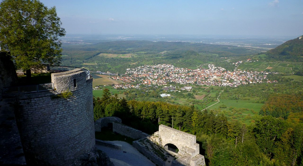 Runde durch die Neuffener Heide über das Bauerloch zur Burg ...