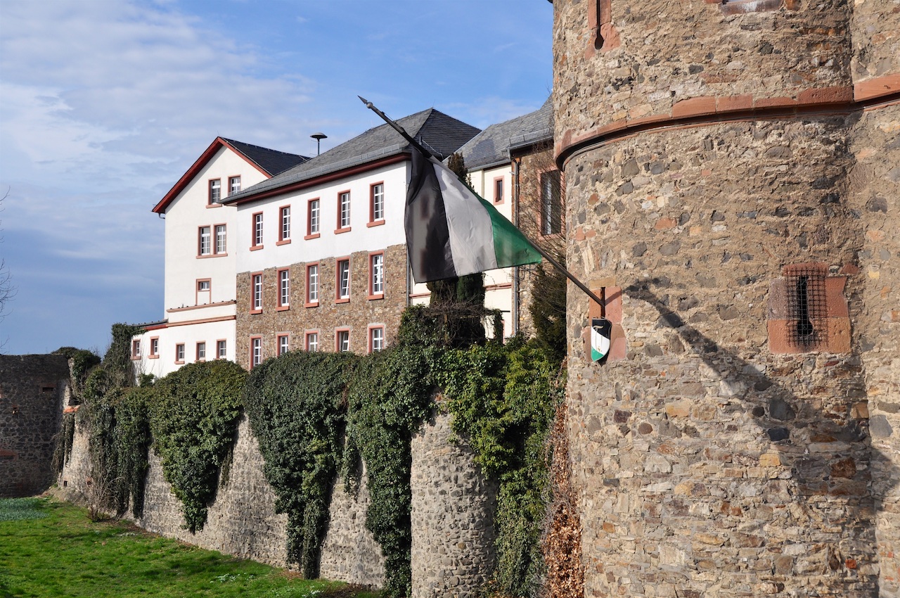 Burg Friedberg (Friedberg) | GPS Wanderatlas