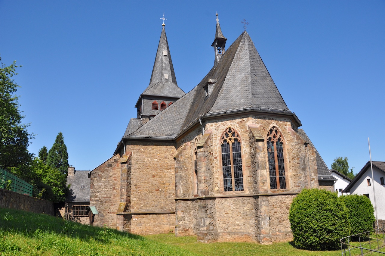 Pfarrkirche St. Laurentius (Marmagen) | GPS Wanderatlas