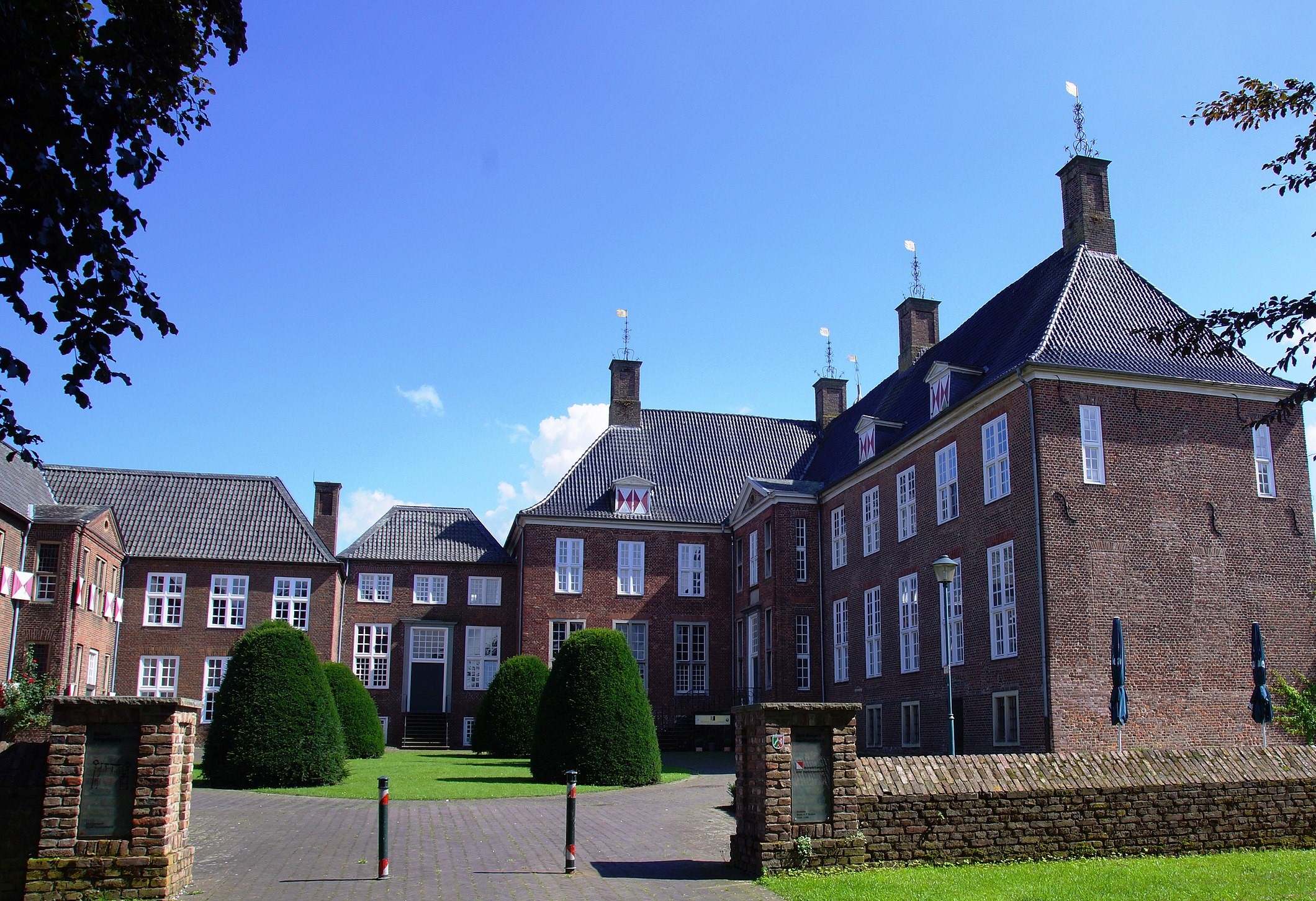 Vom Schloss Ringenberg in die Isselniederung (Hamminkeln) | GPS Wanderatlas