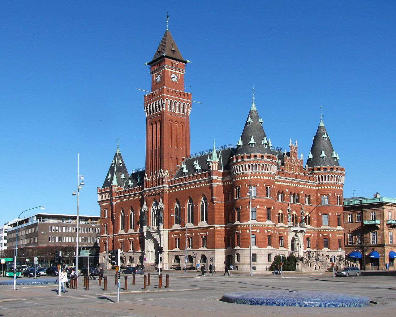 Helsingborg Stadtrunde (mit Hafen, Rathaus und Kärnan) | GPS Wanderatlas