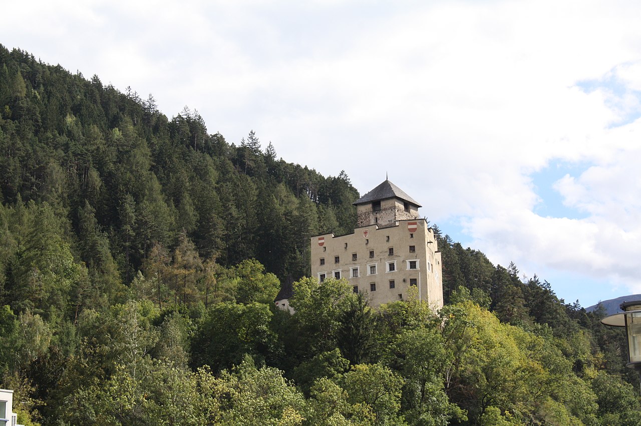 Von Landeck in den Hüttleswald (und vorbei an Schloss Landeck) | GPS ...