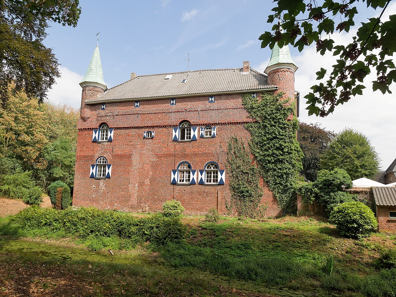 Walbeck Rundwanderung: Spargel, Schloss und schöne Blicke | GPS Wanderatlas