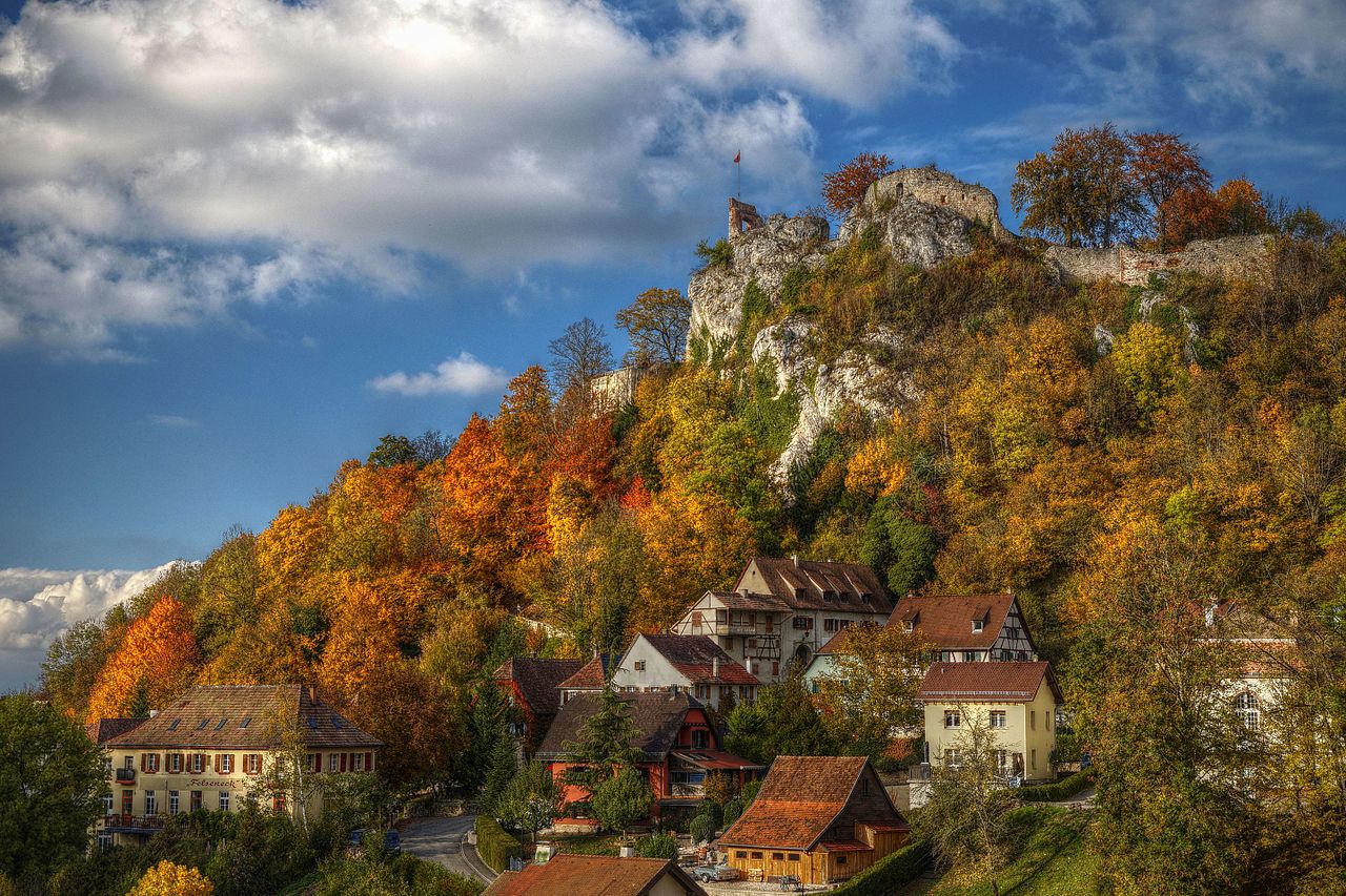 Ferrette-Runde: Burg Hohenpfirt, Heidenfluh und Grotte des Nains | GPS ...