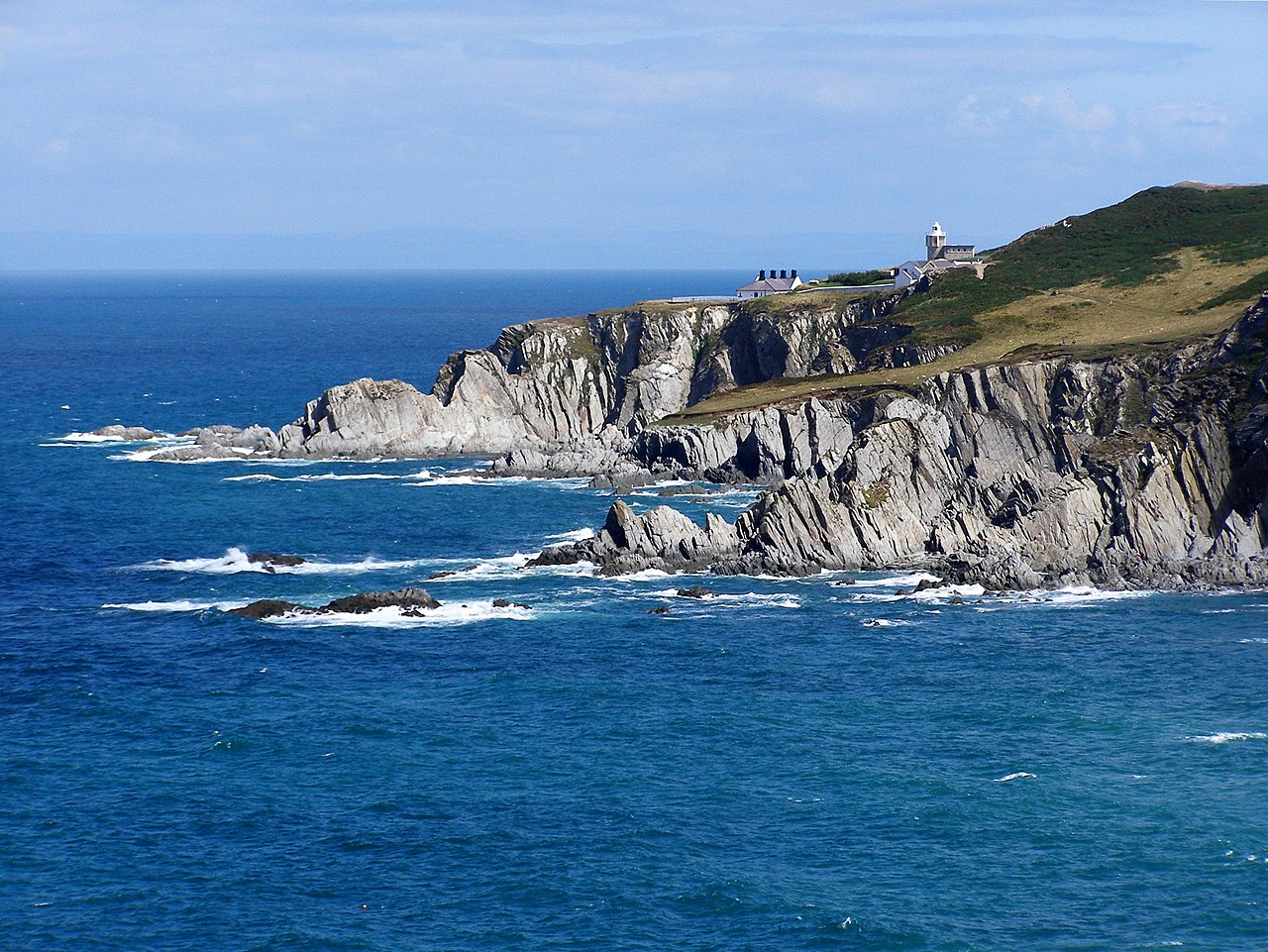 Lee Bay Runde (mit Bull Point Leuchtturm und Six Acre Wood) | GPS ...