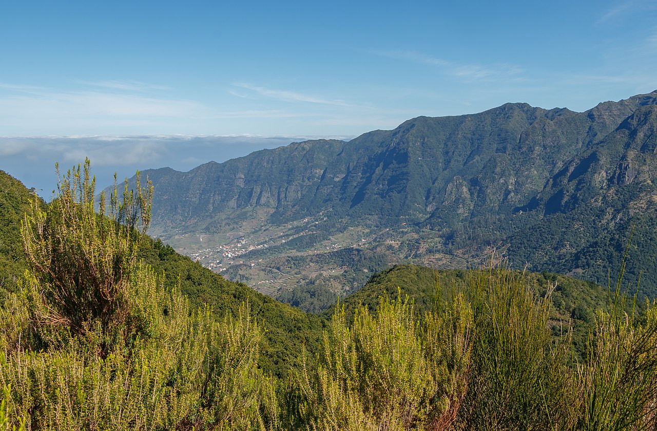 Caminho Real 26: Von Ribeira Brava zum Encumeada-Pass | GPS Wanderatlas