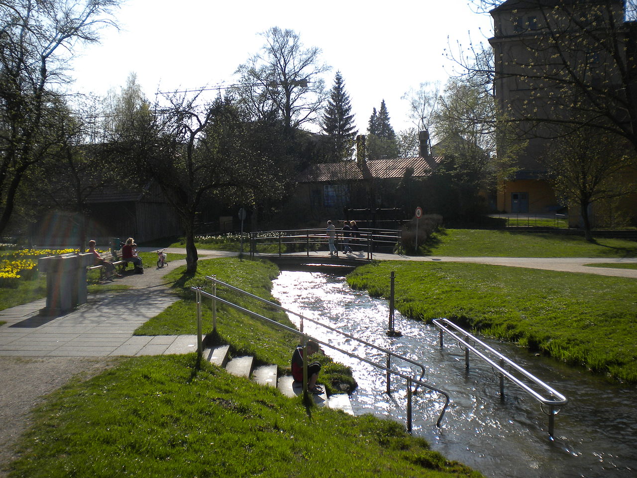 Durch den Stadtpark Neue Welt und den Waldfriedhof in Memmingen | GPS ...