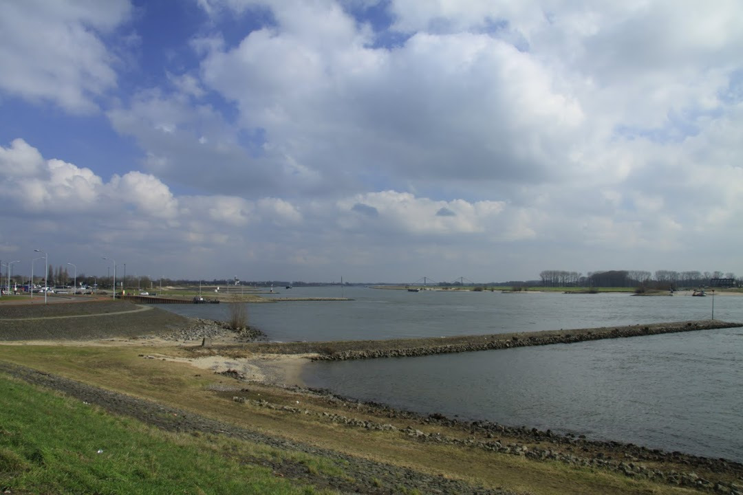 Waal-Wanderung zwischen Tiel und Varik | GPS Wanderatlas