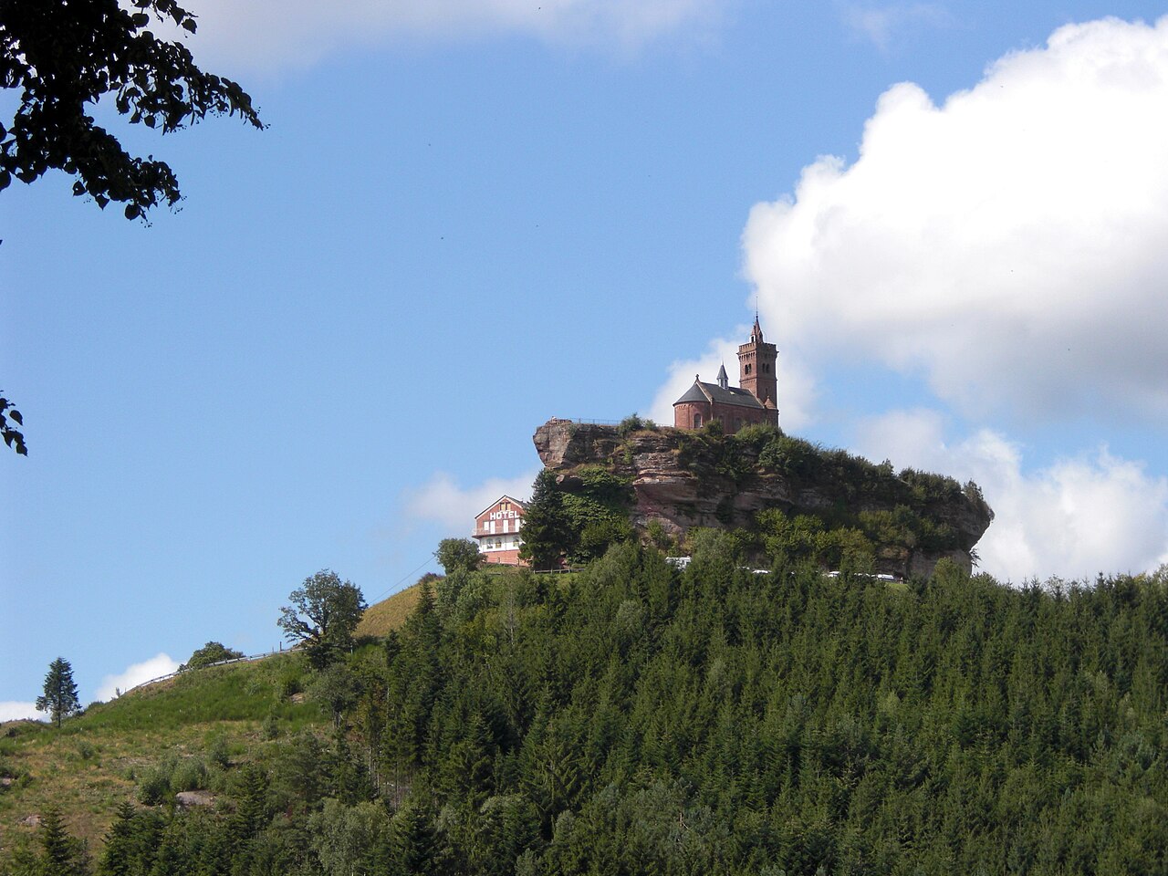 Auf den Felsen von Dabo (Rocher de Dabo) | GPS Wanderatlas